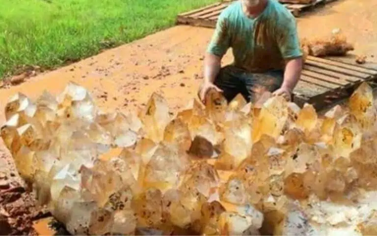 The 10 Most Expensive Crystals in the World and Why